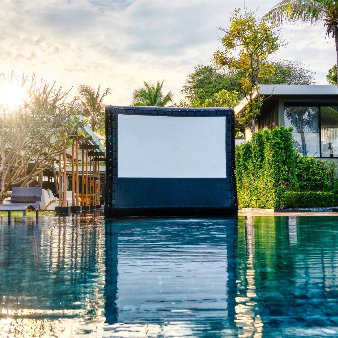 7 most beautiful AIRSCREEN locations · The World of Outdoor Movies and ...